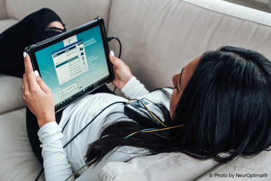 What Happens in a NeurOptimal Session? — Neurofeedback Training Co.